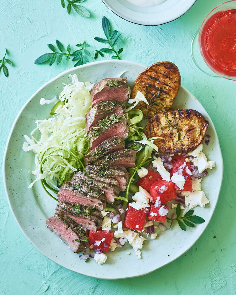 Grillet lam med salat - Sense opskrift