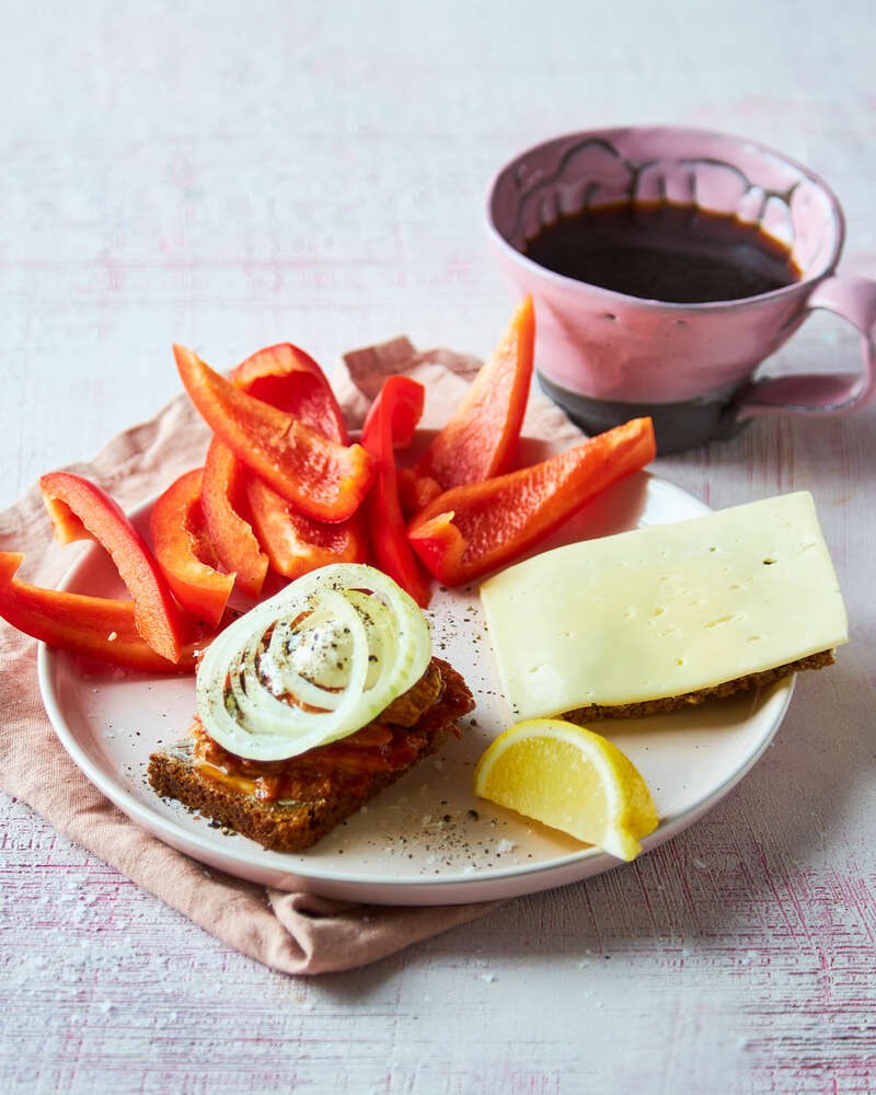 Makrelmad med mayonnaise og ostemad med peberfrugt - Sense opskrift